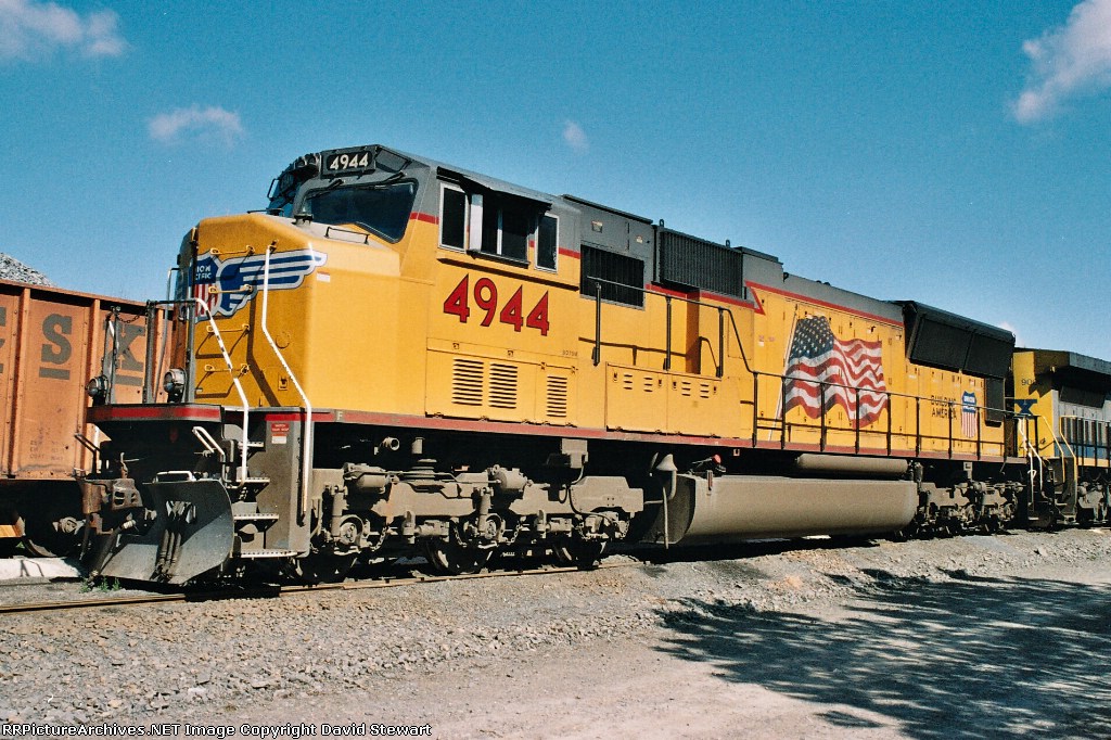 UP 4944